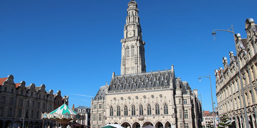 À Arras, un sarcophage du IVe siècle découvert sous un parking dans un état de conservation ...